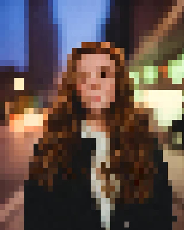 AI Dating Photo Generator