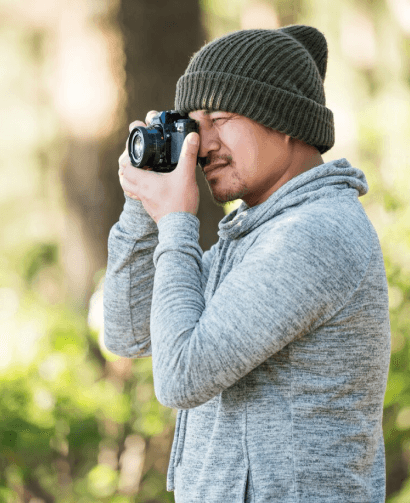 The Complete Guide to Outdoor Professional Headshots | Aragon.ai