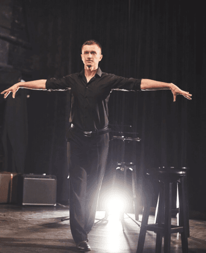 Professional Actor Headshots: How to Get the Best Shots with AI | Aragon.ai